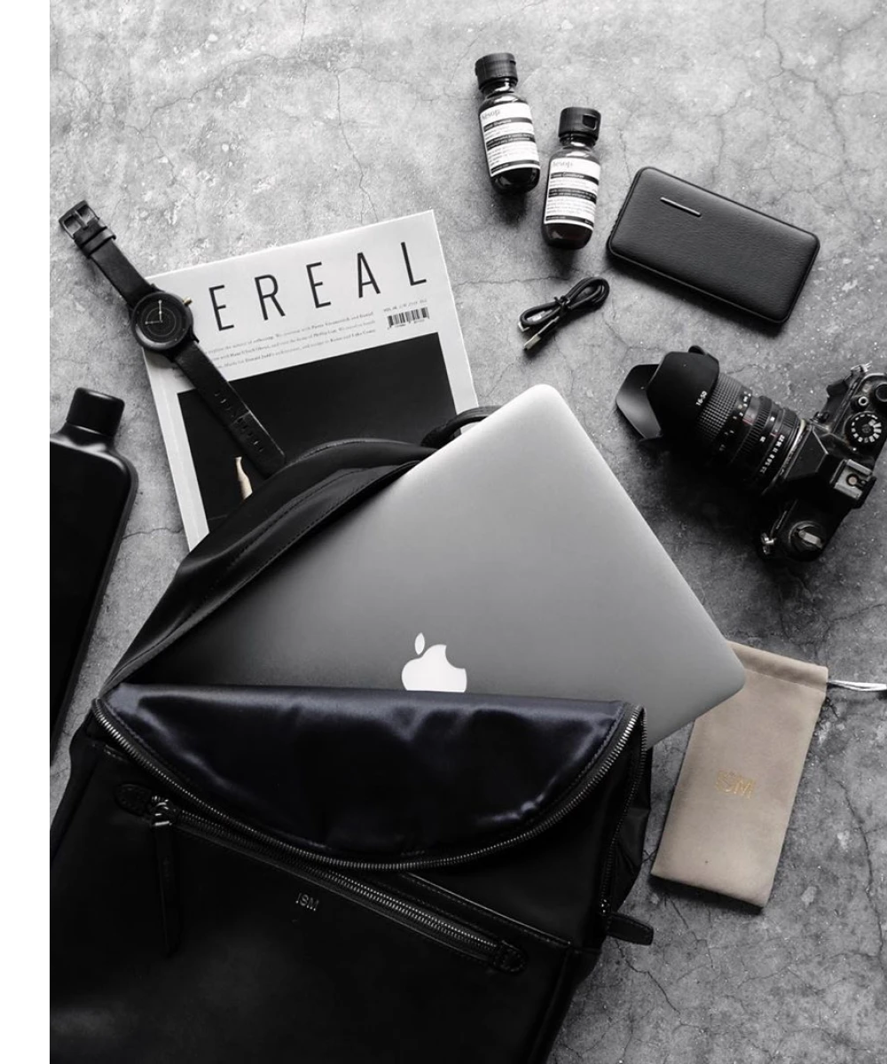 How A Student Photographer Packs For The Day - Details Work